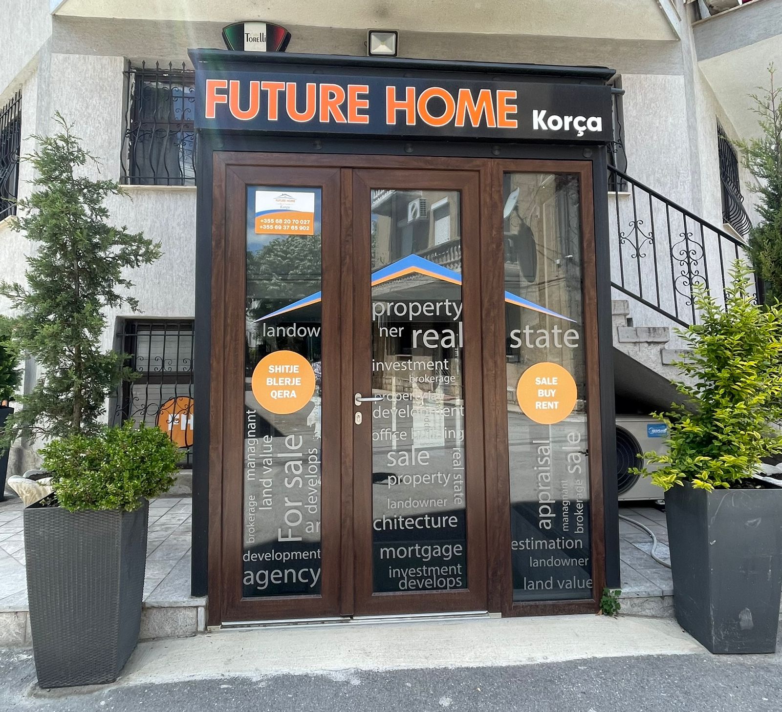 Apartments, Lands, Villa, Offices for Sale/To Rent - Real Estate